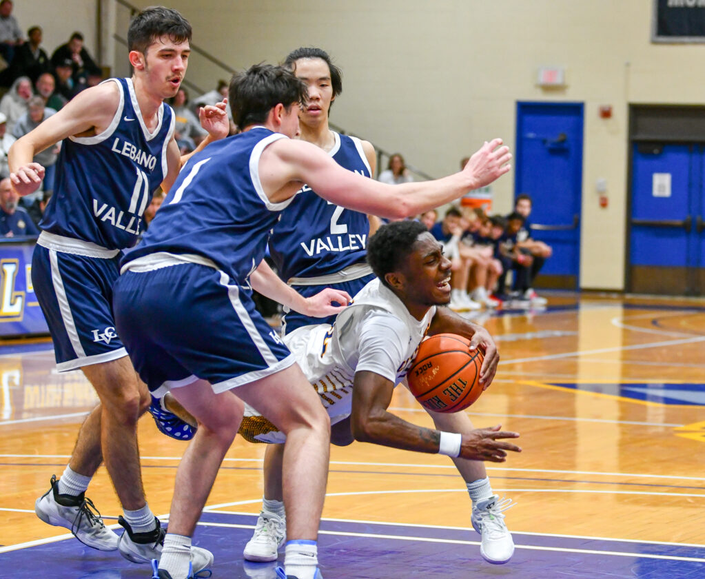 Lycoming men defeat Lebanon Valley in home opener at Lamade Gym | News ...